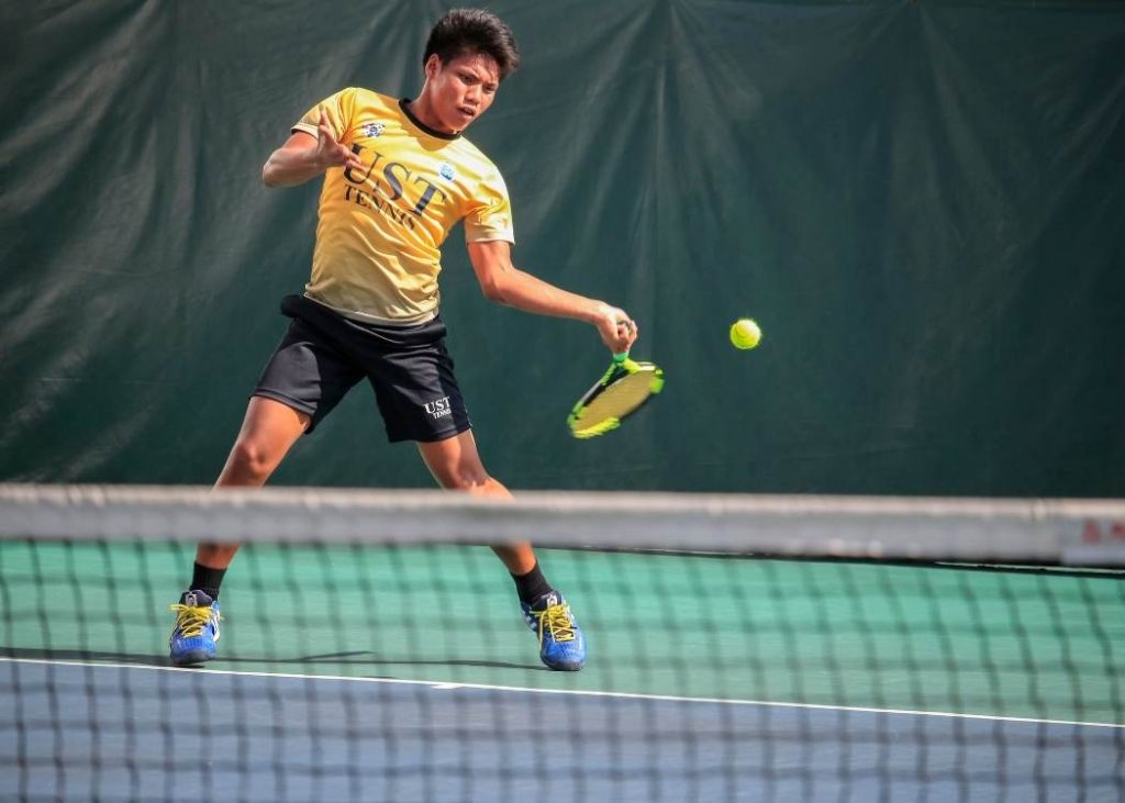 Pickleball Vs Tennis: 9 Differences & The Drama Between Them
